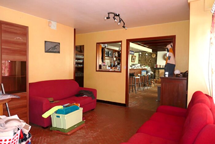 Maison à vendre - Saint-Brieuc - 6 pièces - 3 chambres