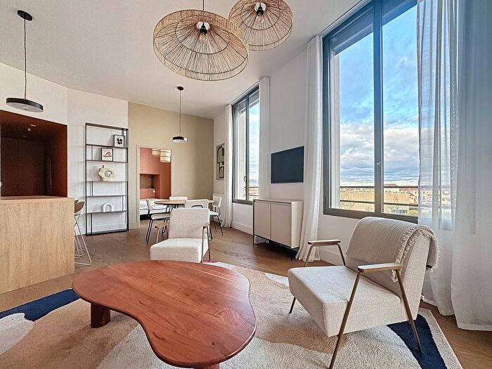 Appartement à louer - Lyon e , Croix Rousse Centre-ville - 2 pièces - 1 chambre