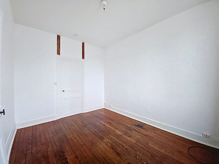 Appartement à louer - Bourg-en-Bresse, Gare, Peloux-Mail, Citadelle - 2 pièces - 1 chambre