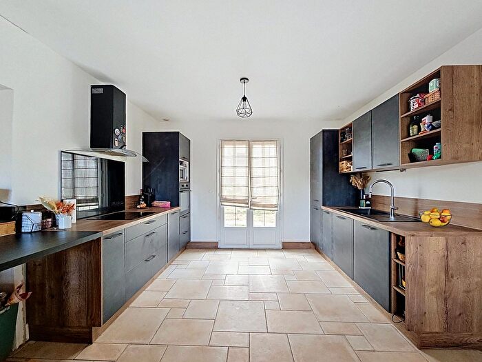 Maison 7 pièces à vendre à Villiers-Saint-Georges