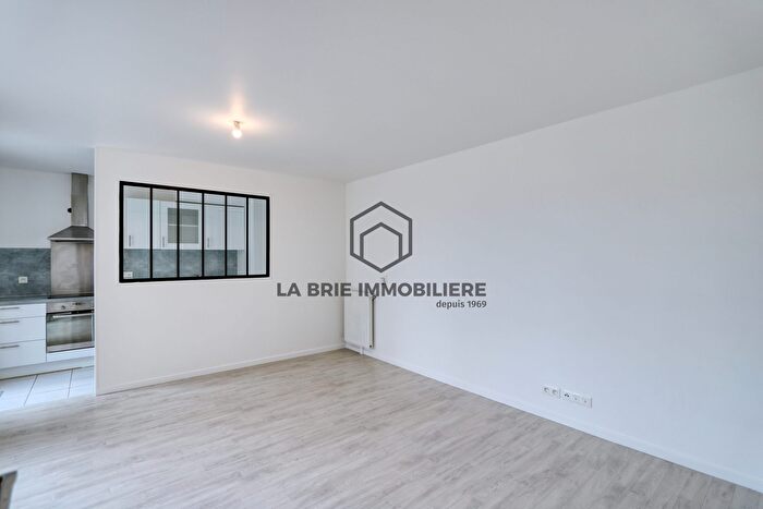Villecresnes : Appartement 3 pièces à vendre