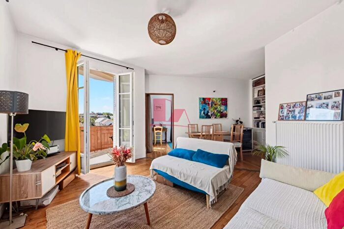 Appartement 3 pièces à Issy-les-Moulineaux, Centre-ville, Corentin Celton, Les Varennes, à vendre