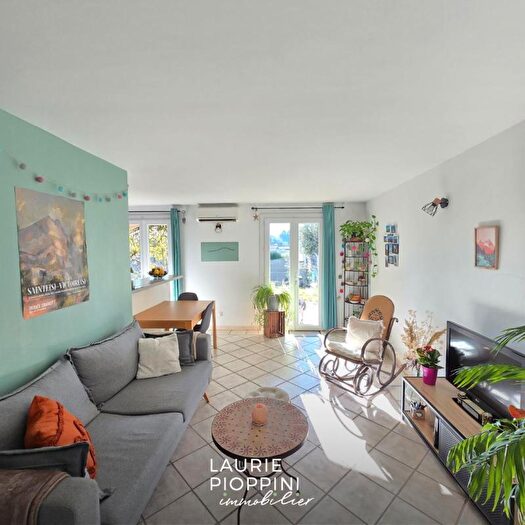 Appartement à vendre - Saint-Savournin - 2 pièces - 1 chambre