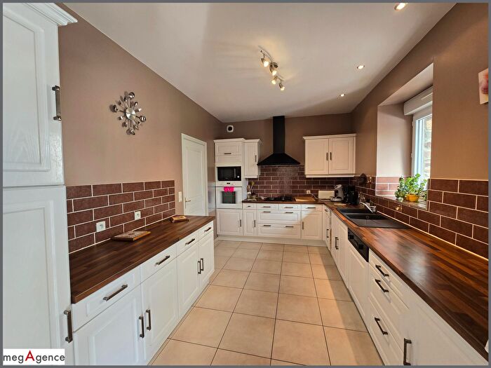 Maison à vendre - Cérences - 10 pièces - 6 chambres