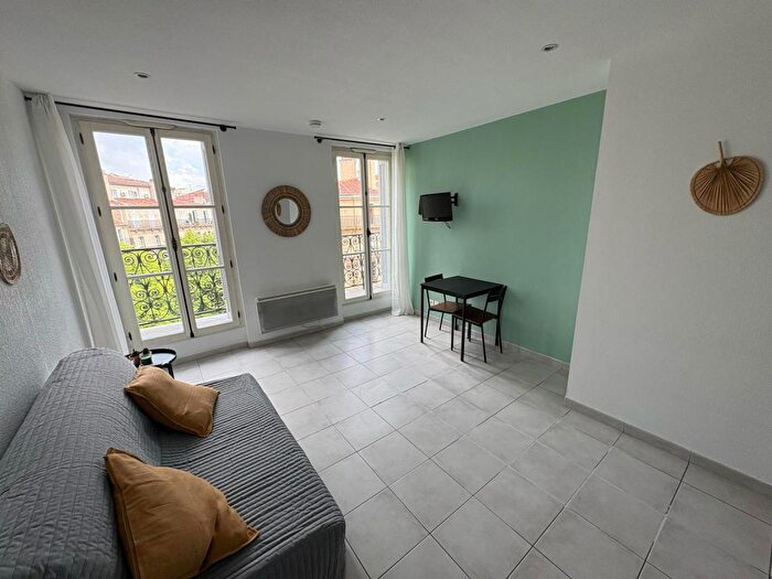 Marseille 2ème, Grands Carmes : Appartement 1 pièce à louer