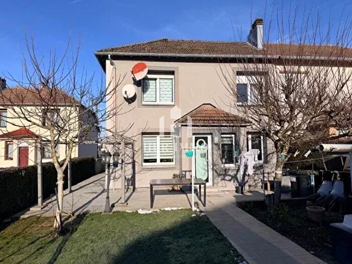 Maison à vendre - Villerupt - 5 pièces - 3 chambres