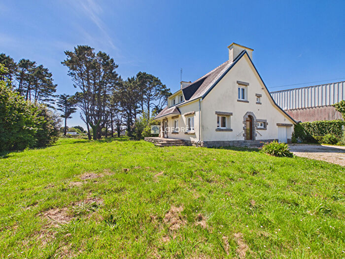 Treffiagat - Maison 6 pièces à vendre