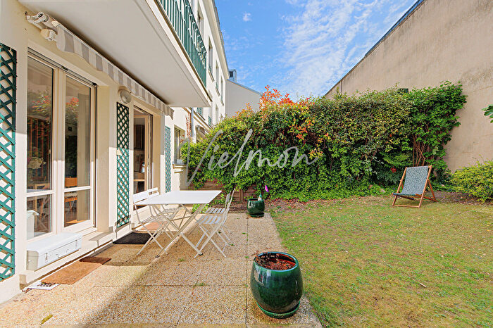 Saint-Germain-en-Laye, Centre-ville, Quartiers forestiers : Appartement 2 pièces à vendre