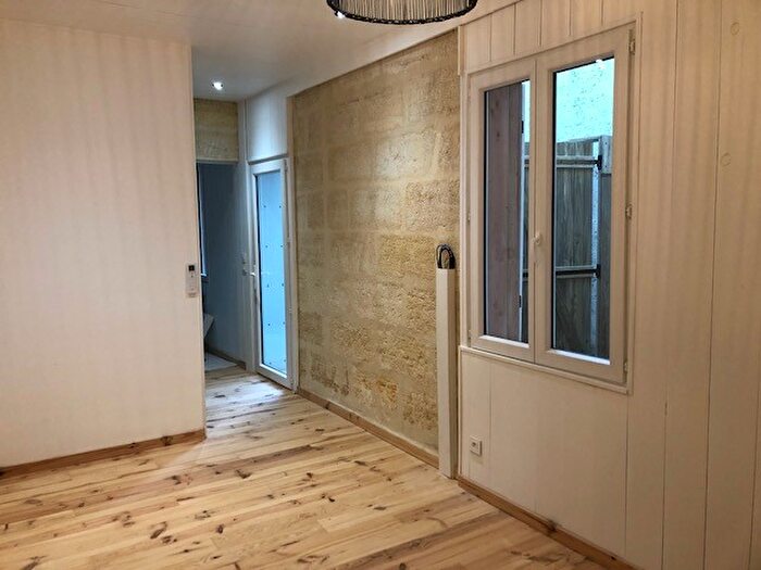 Bordeaux, Saint-Christoly : Appartement 2 pièces à louer