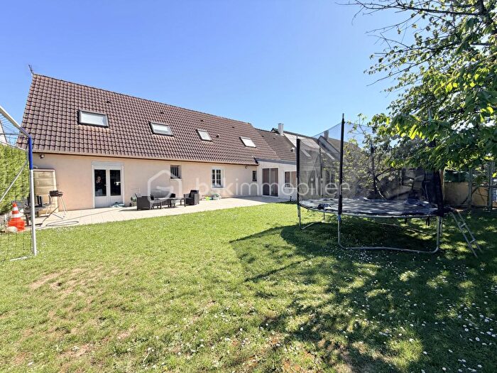 Pontault-Combault, Berchères : Maison 7 pièces à vendre