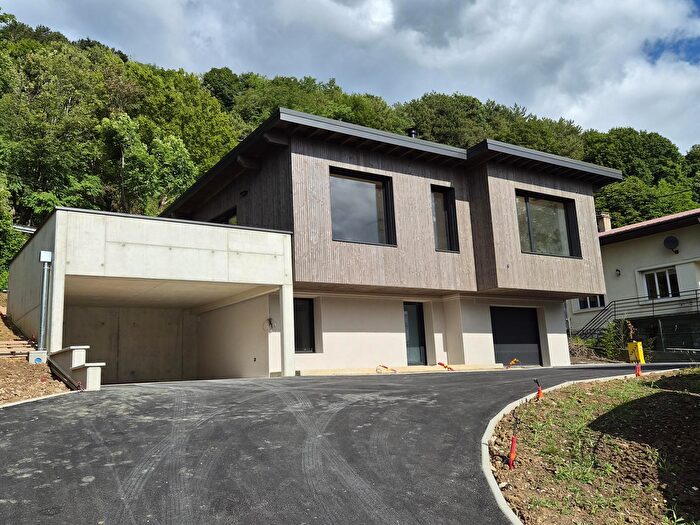 Seyssinet-Pariset, Village, Bois Roland : Maison 5 pièces à louer