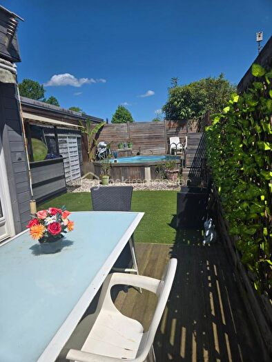 Maison à vendre - Saint-Vincent-de-Tyrosse - 4 pièces - 3 chambres