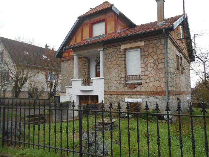 Maison 4 pièces à louer à Rieux