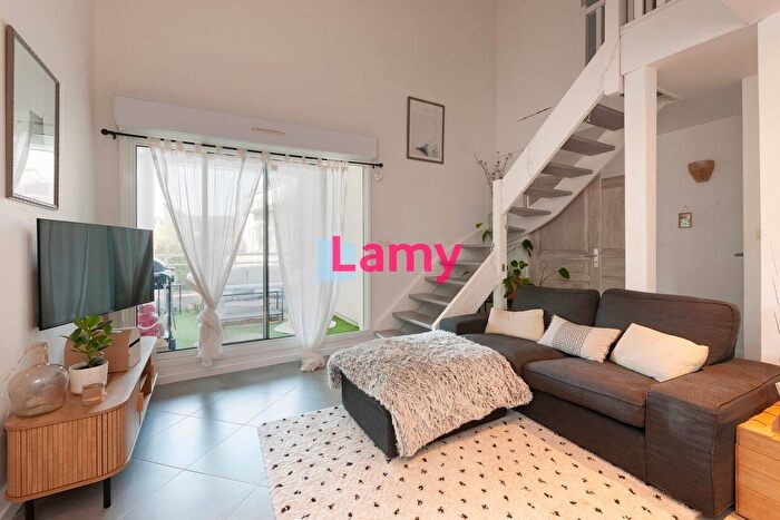 Appartement à louer - Saint Pierre, Dax - 4 pièces