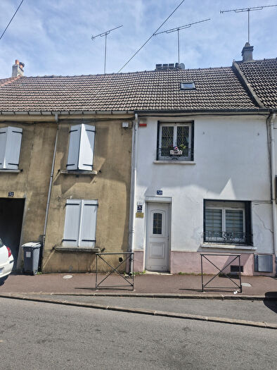 Le Thillay : Maison 3 pièces à vendre