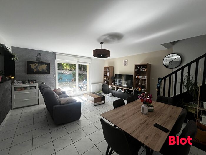Orgères - Appartement 3 pièces à vendre