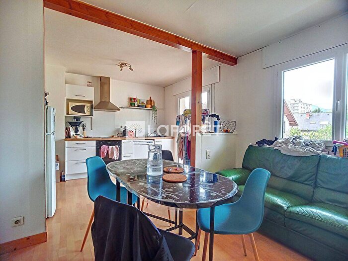 Biollay, Chambéry : Appartement 3 pièces à louer