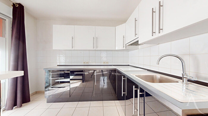 Appartement à vendre - Grenoble, Village Olympique - 2 pièces - 1 chambre