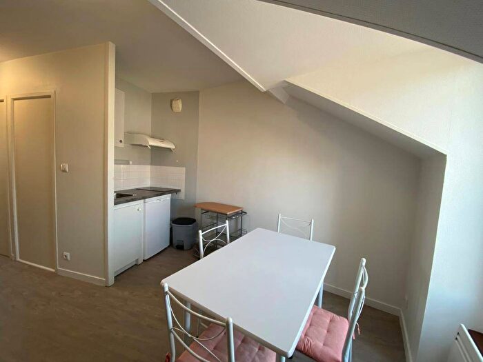 Appartement à louer - Centre, Châteaubriant - 2 pièces - 1 chambre