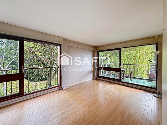 Le Chesnay, Pré-Vert : Appartement 4 pièces à vendre