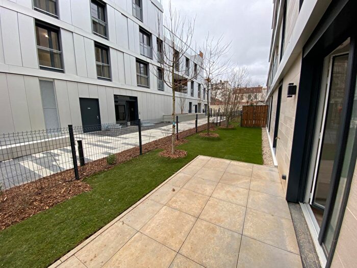 Appartement 4 pièces à louer à Asnières-sur-Seine, Gresillons, Voltaire