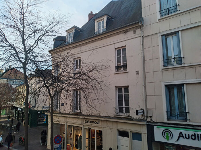 Appartement à vendre - Mantes-la-Jolie, Centre-ville - 2 pièces - 1 chambre