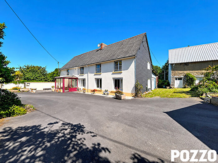 Maison 9 pièces à vendre à Bricqueville-sur-Mer