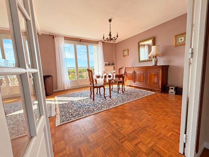 Saint-Maur-des-Fossés, Adamville : Appartement 3 pièces à vendre