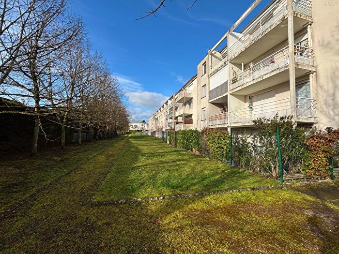 Appartement à vendre - Chevigny-Saint-Sauveur - 3 pièces - 2 chambres