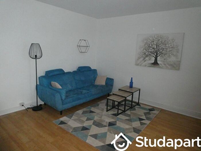 Appartement à louer - Centre Ville, Périgueux - 1 pièce - 2 chambres