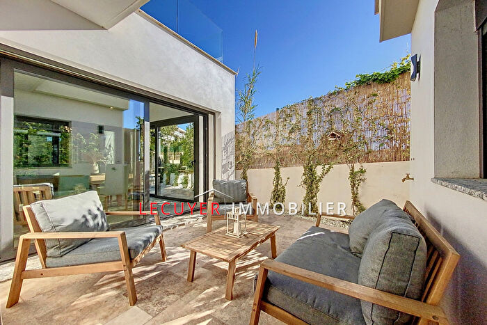 Maison à vendre - Vallauris, Puadon, Plateau de Bernis, Super Cannes, Le Maure - 4 pièces - 2 chambres