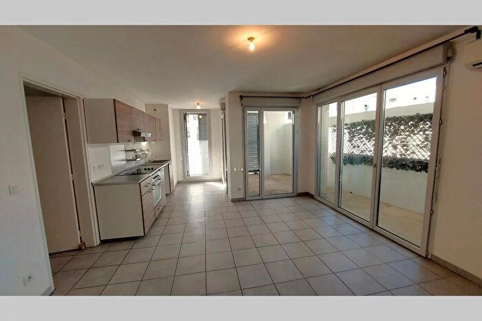 Appartement à vendre - Marseille e  - 3 pièces - 2 chambres