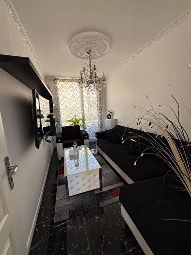 Paul Bert, Aubervilliers : Appartement 2 pièces à louer