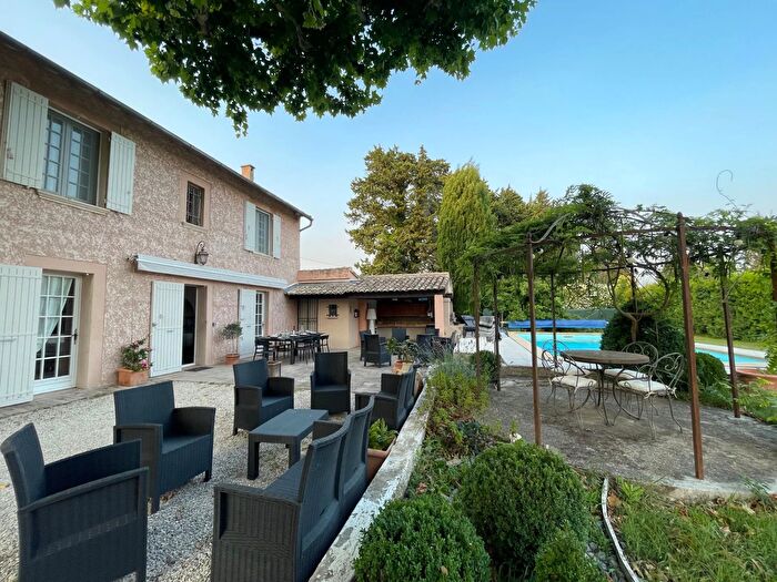 Maison à vendre - Cabannes - 6 pièces - 4 chambres