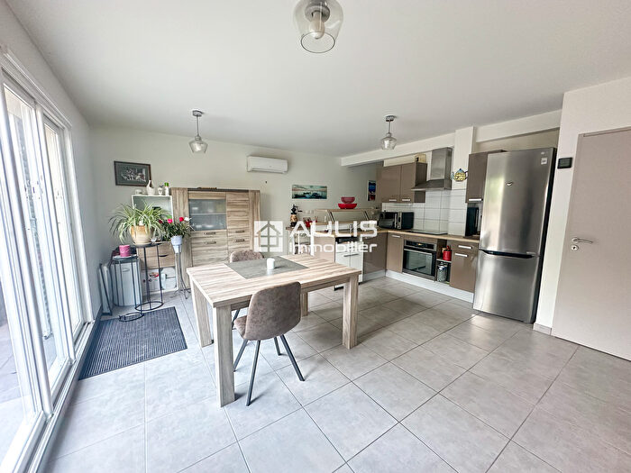 Appartement à vendre - Fleury, Saint-Pierre, Les Cabanes - 3 pièces - 2 chambres