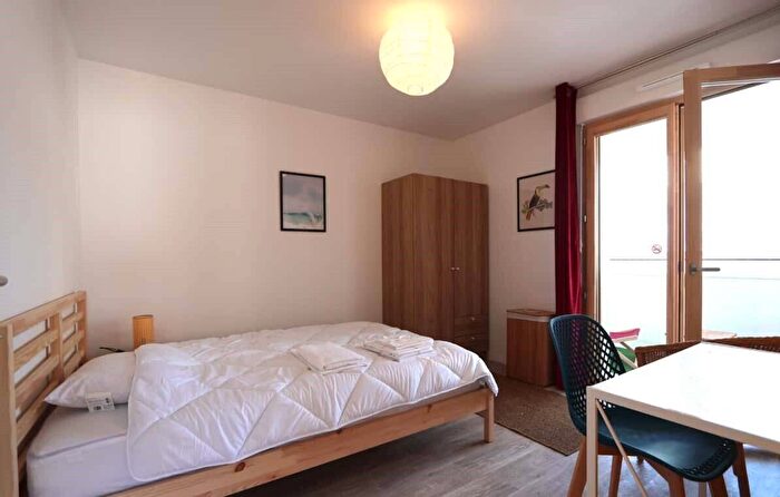 Appartement à louer - Bas Montreuil-République - 1 pièce