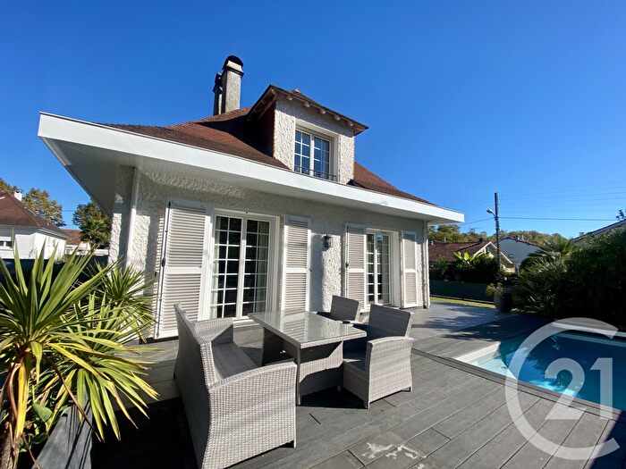 Maison à vendre - Pau, Le Hameau - 6 pièces - 4 chambres