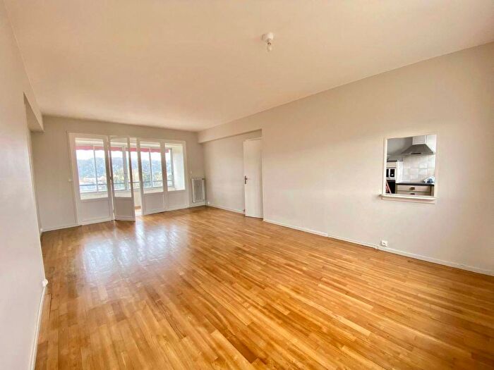 Appartement à louer - Centre Ville, Périgueux - 4 pièces - 3 chambres