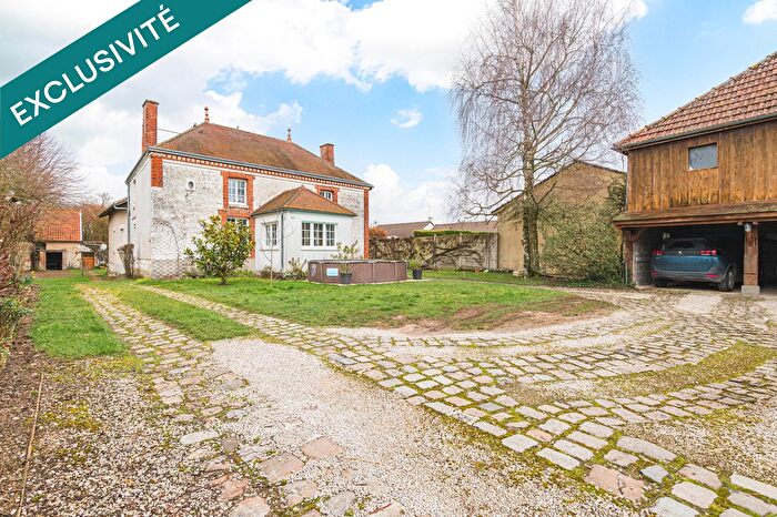 Maison à vendre - Matougues - 7 pièces - 6 chambres