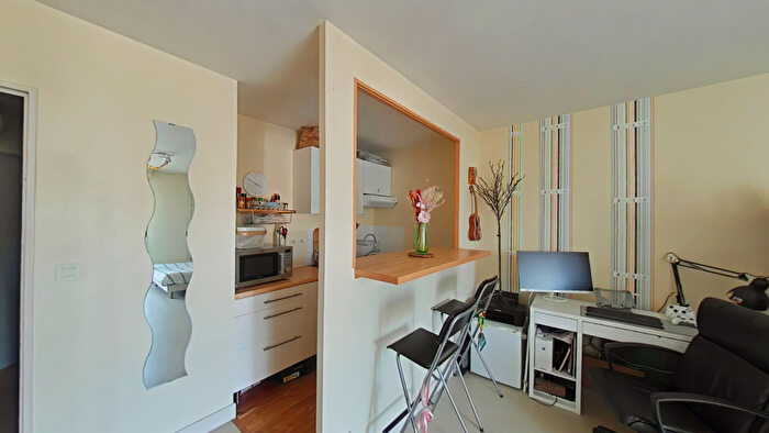 Appartement 1 pièce à Joué-lès-Tours, Centre-ville, à vendre