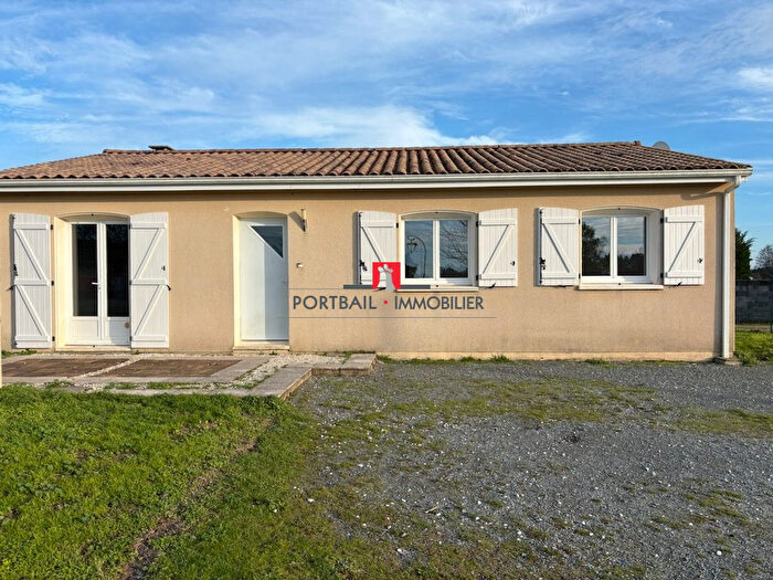 Maison à vendre - Lapouyade - 6 pièces - 4 chambres