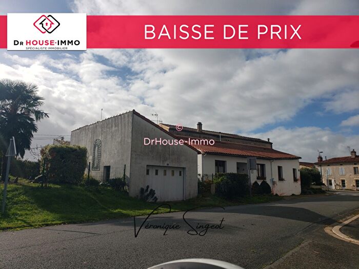 Maison à vendre - Puy-de-Serre - 14 pièces - 8 chambres