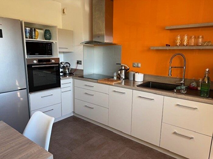 Appartement à louer - Brive-la-Gaillarde, Centre-ville, Pont Cardinal, Champanatier - 4 pièces - 3 chambres