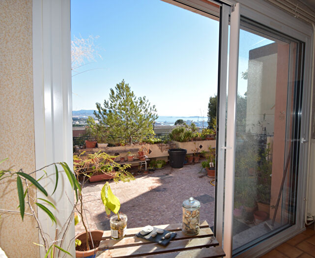 Maison à vendre - Marseille e , Verduron - 4 pièces - 3 chambres