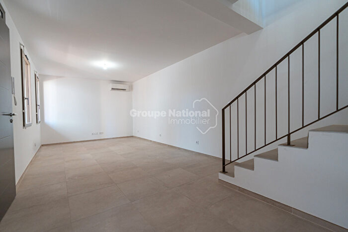Appartement à vendre - Nîmes, Gare - 4 pièces - 3 chambres