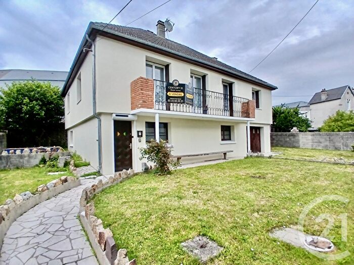 Granville, Centre-ville : Maison 5 pièces à vendre