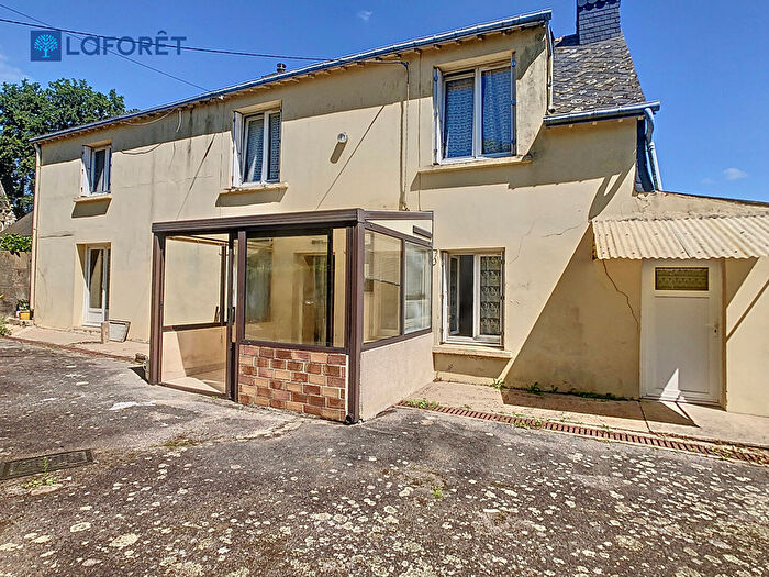 Noyal-Pontivy : Maison 4 pièces à vendre