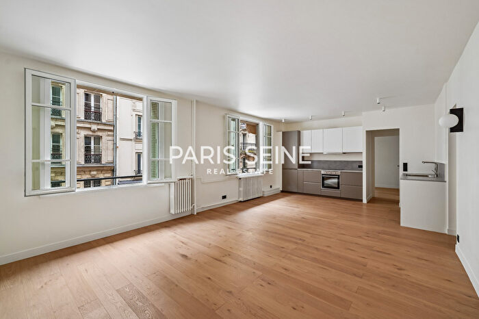 Paris 9ème, Trudaine, Rochechouart - Appartement 4 pièces à vendre