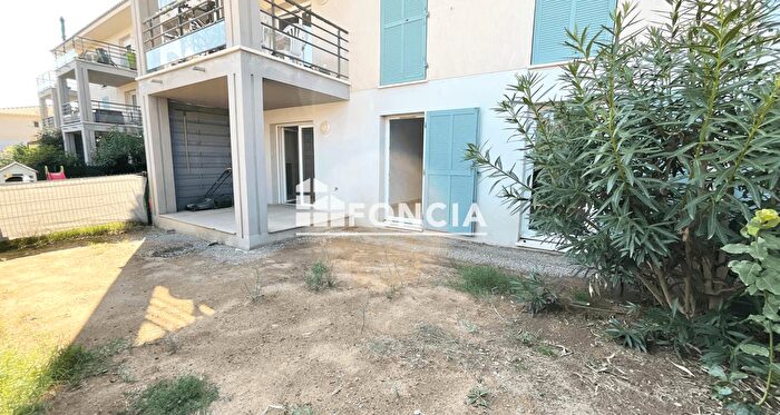 Appartement à vendre - Roquebrune-sur-Argens, Golf - 3 pièces - 2 chambres