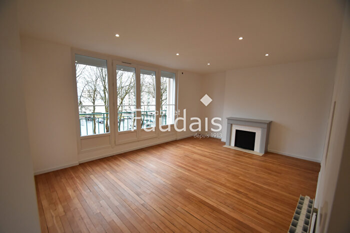 Appartement 5 pièces à Saint-Lô, Nord, à louer